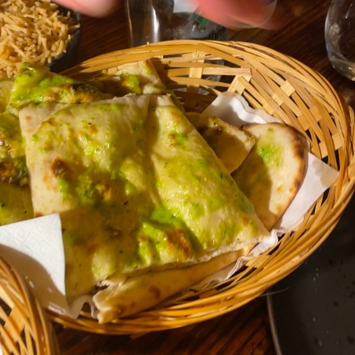 Swadish Modern Indian Cuisine United Kingdom Garlic and coriander naan ...