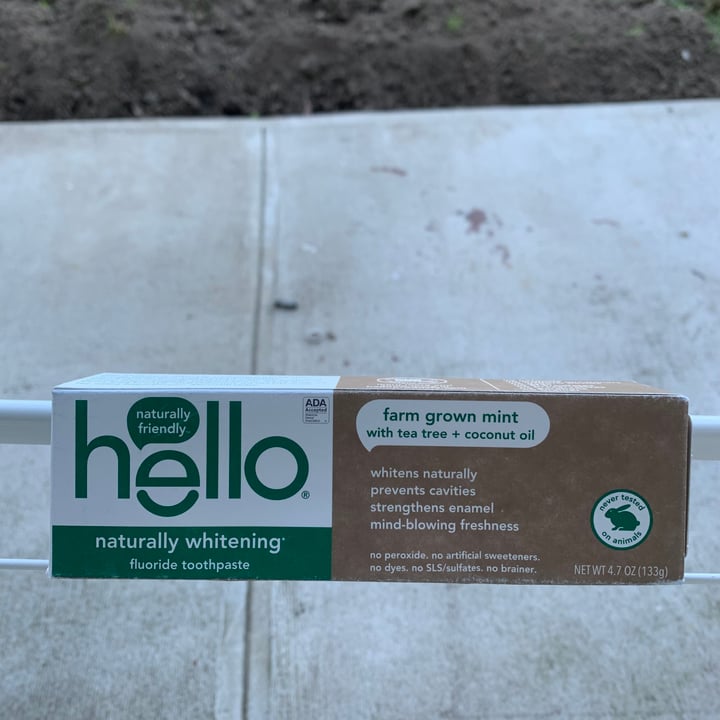 Hello Naturally Whitening Fluoride Toothpaste (Farm Grown Mint with Tea ...
