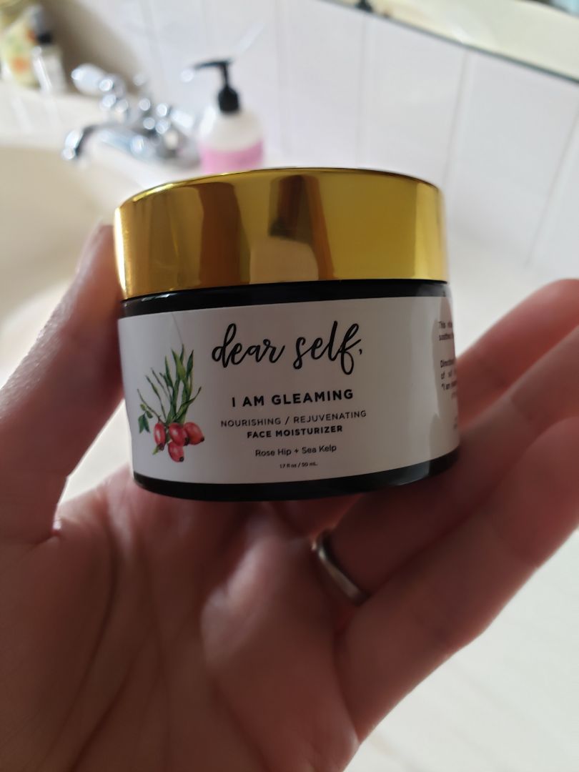 I Am Gleaming Face Moisturizer from Dear Self - Vegan Product Reviews ...
