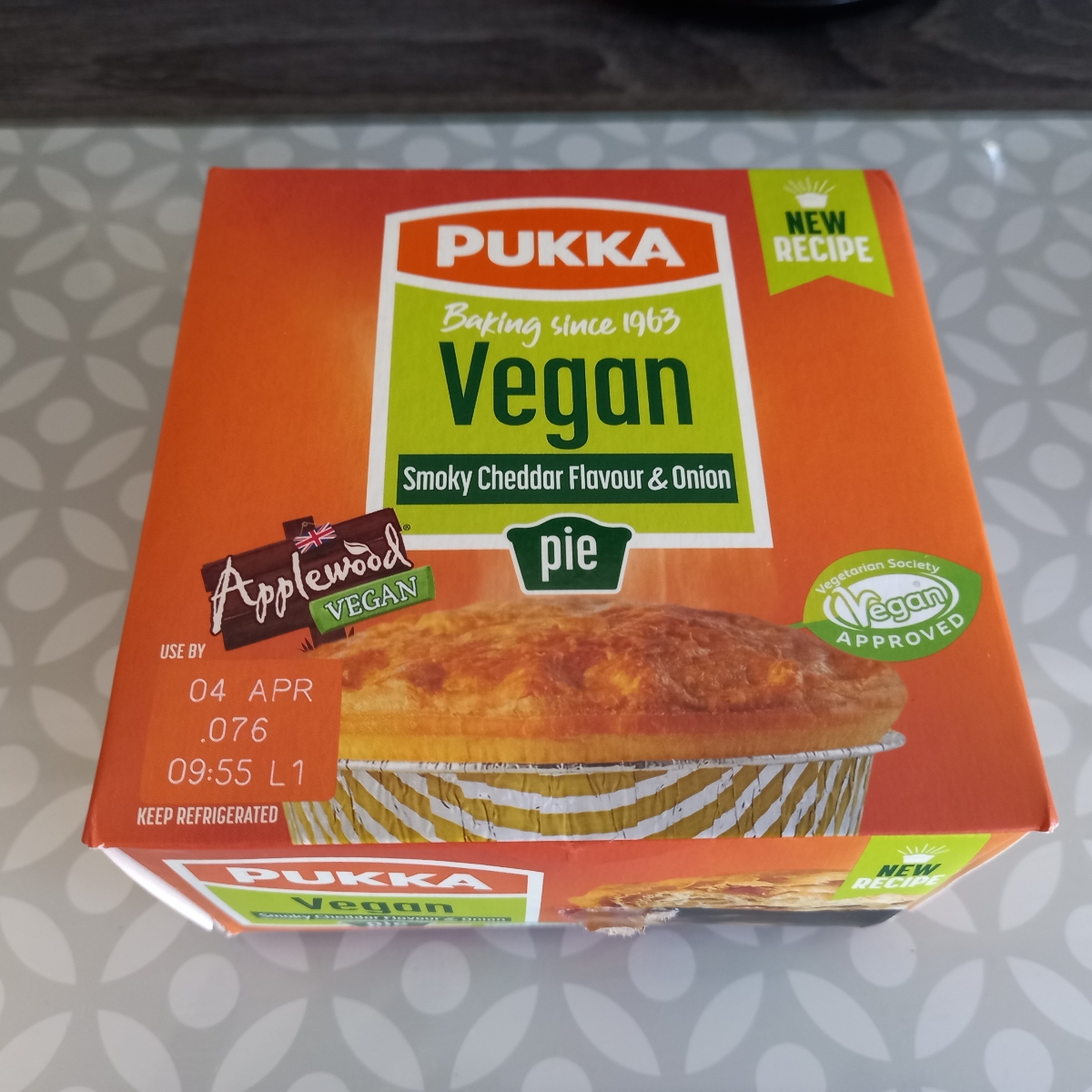 Smoky Cheddar Flavour & Onion Pie from Pukka Pies - Vegan Product ...