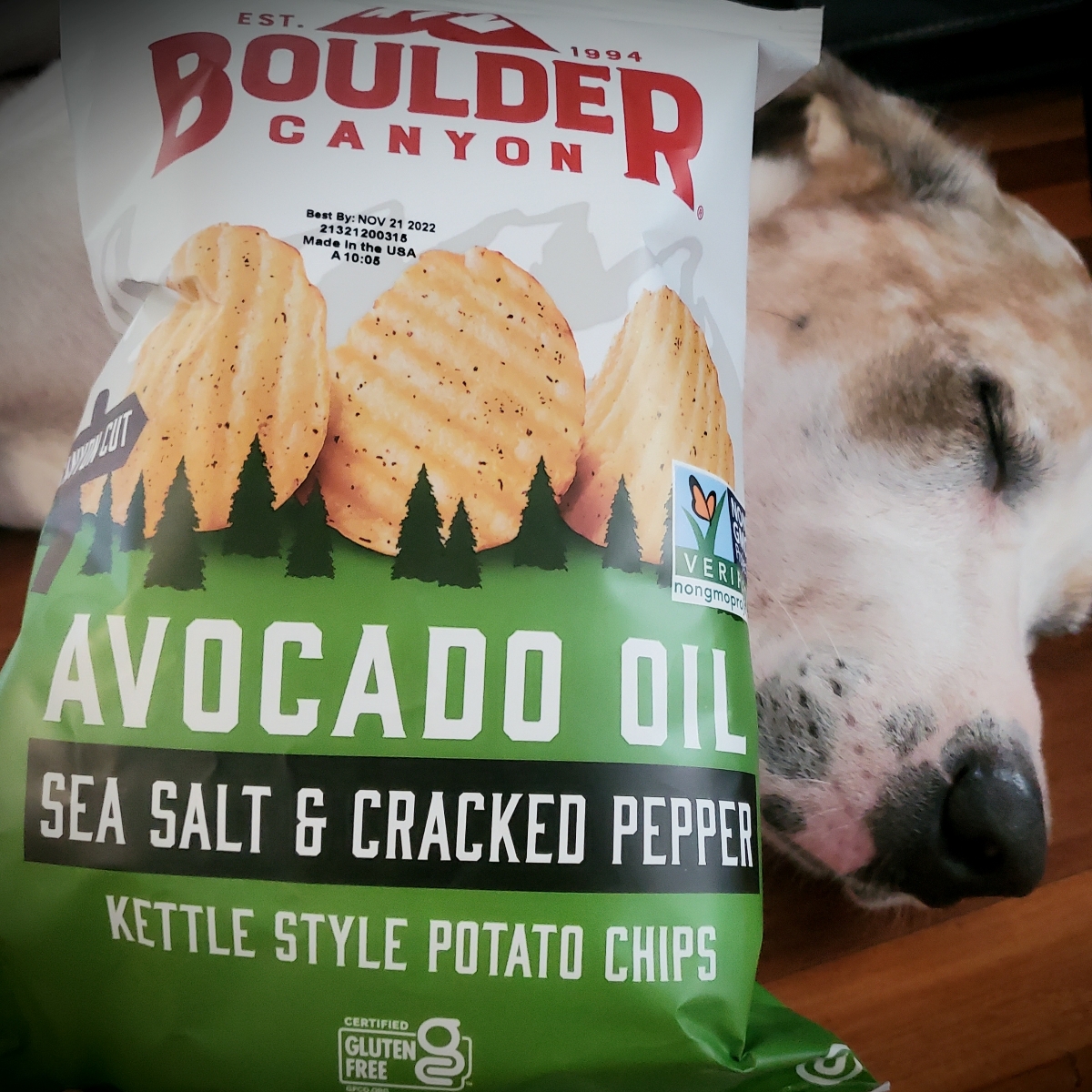 Avocado Oil, Sea Salt And Cracked Pepper Canyon Cut Potato Chips from ...