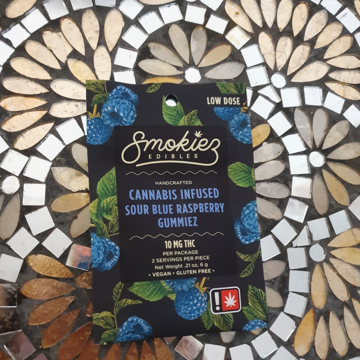 Smokiez Edibles Cannabis-Infused Sour Blue Raspberry Gummiez Reviews ...