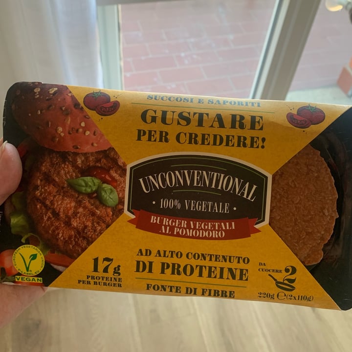 Unconventional Burger Vegetale Al Pomodoro - Tomato Burger Review ...