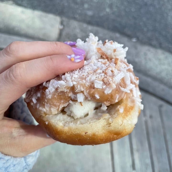 Cartems Donuts Central, Vancouver, Canada Coconut Cream Stuffie Review ...