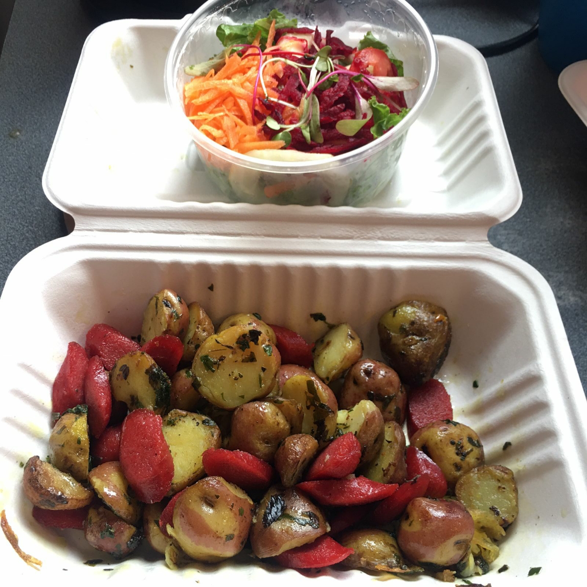 Salchipapa veggie con papas cocktel al chimichurri at B12 Veggie Food ...