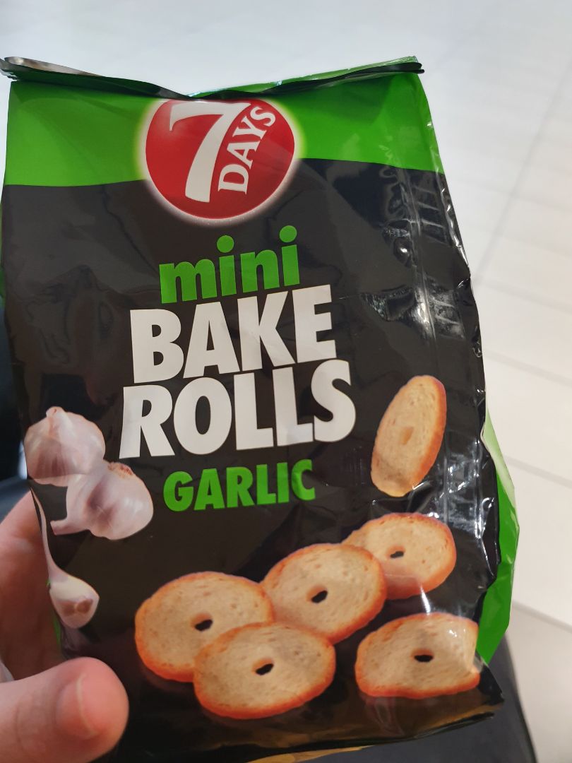 Mini Bake Rolls Garlic from 7 Days - Vegan Product Reviews & Ratings ...