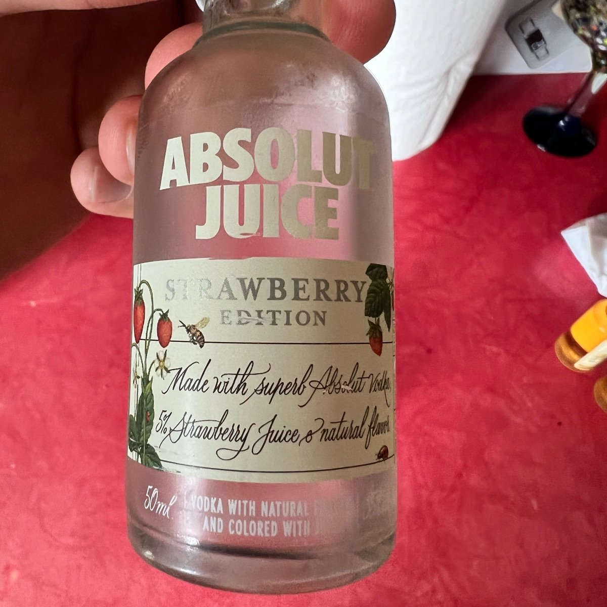 Absolut Absolut Strawberry Edition Reviews | abillion