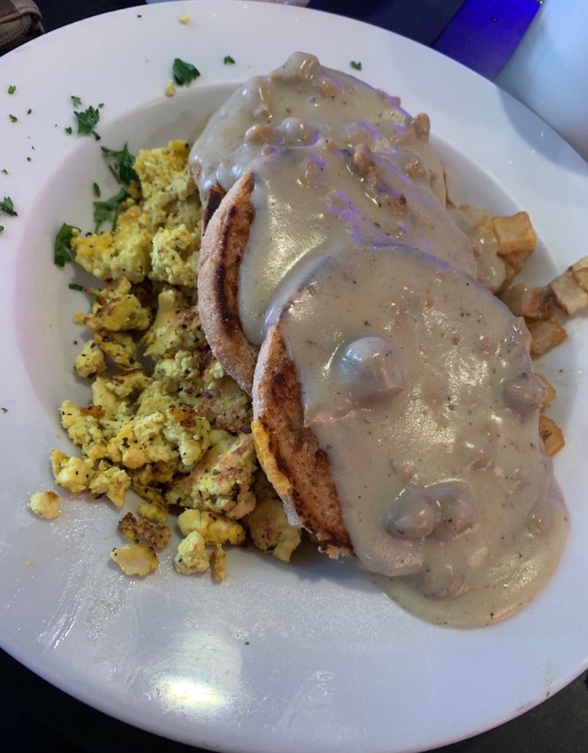 Country Benedict at Chicago Diner, Chicago - Vegan Dish Reviews ...