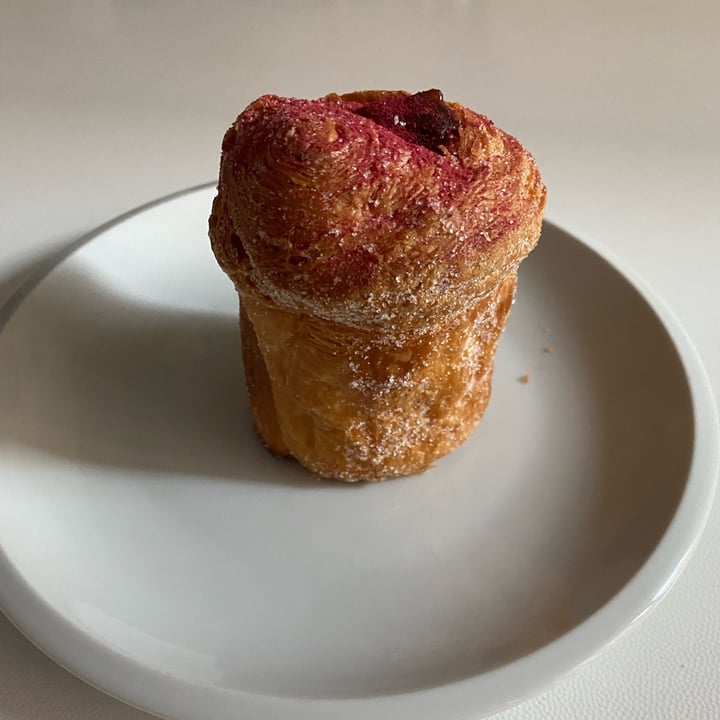 Charlotte Il Dolce Artigianale Trieste Trieste, Italy Cuffin Review ...