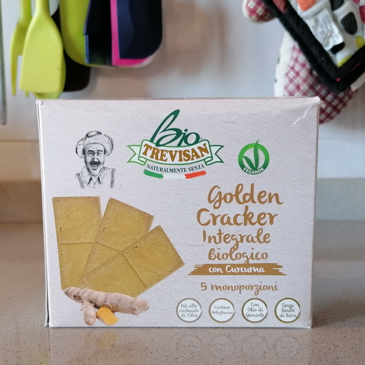 Golden cracker from Trevisan - Vegan Product Reviews & Ratings | abillion