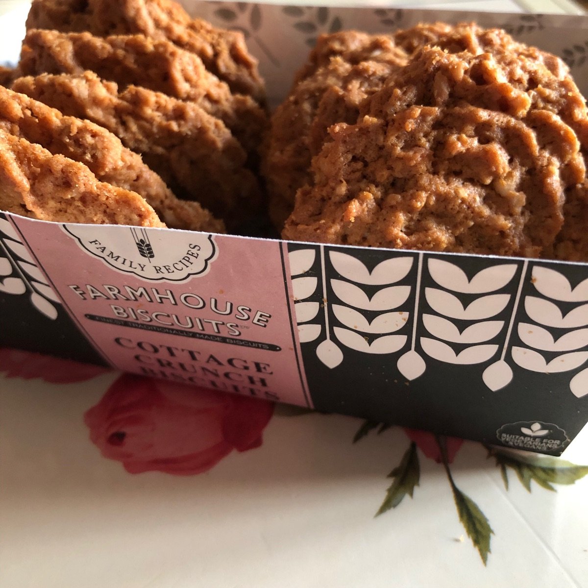 Cottage crunch Biscuits from Farmhouse Biscuits - Vegan Product Reviews ...