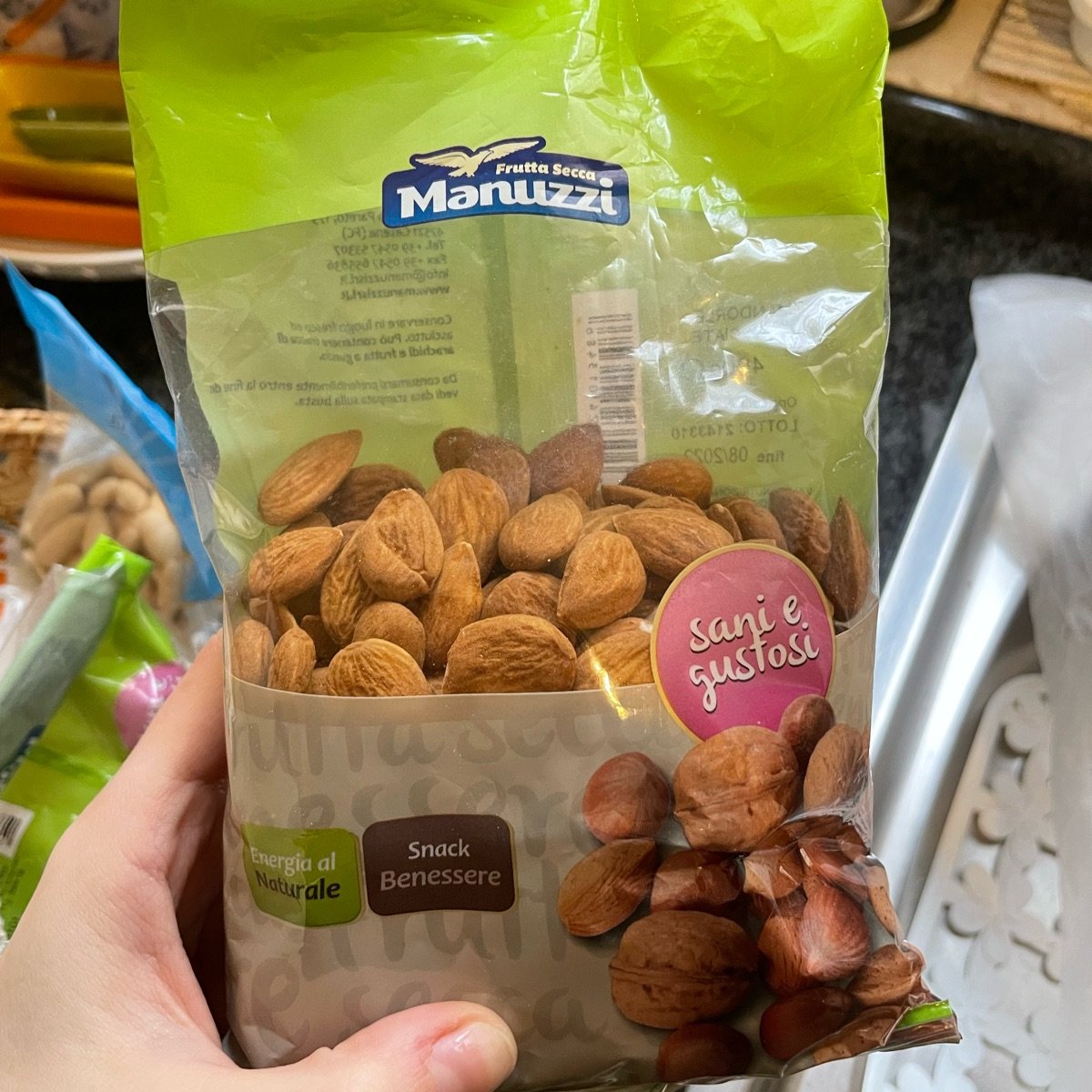 Mandorle from Manuzzi - Vegan Product Reviews & Ratings | abillion