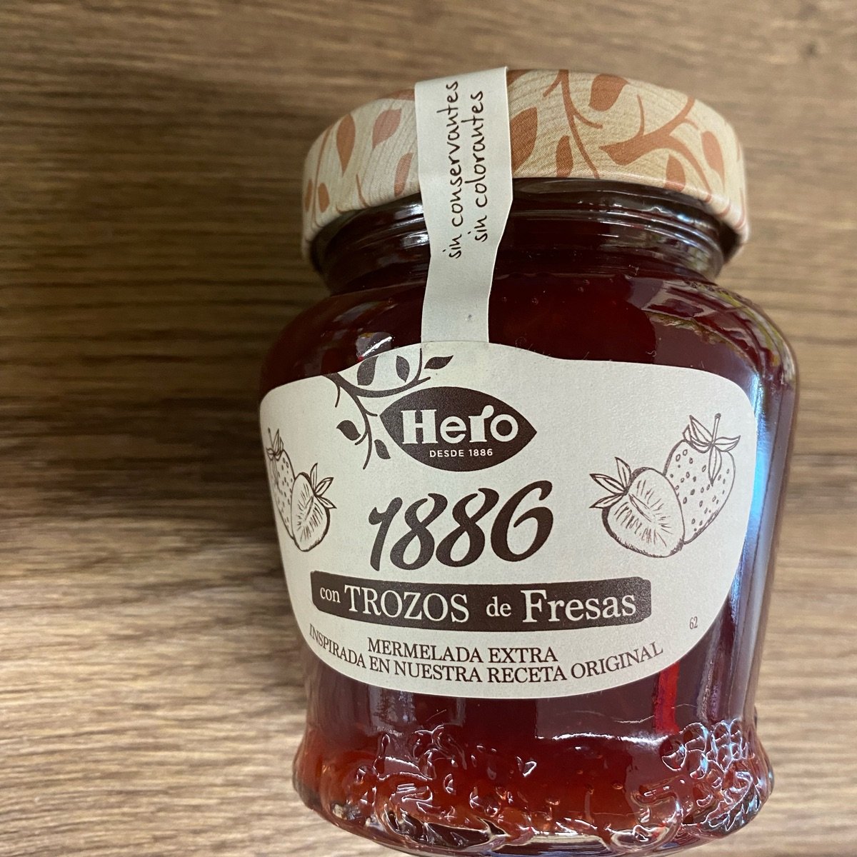 mermelada de fresa con trozos de fresa from hero 1886 - Vegan Product ...