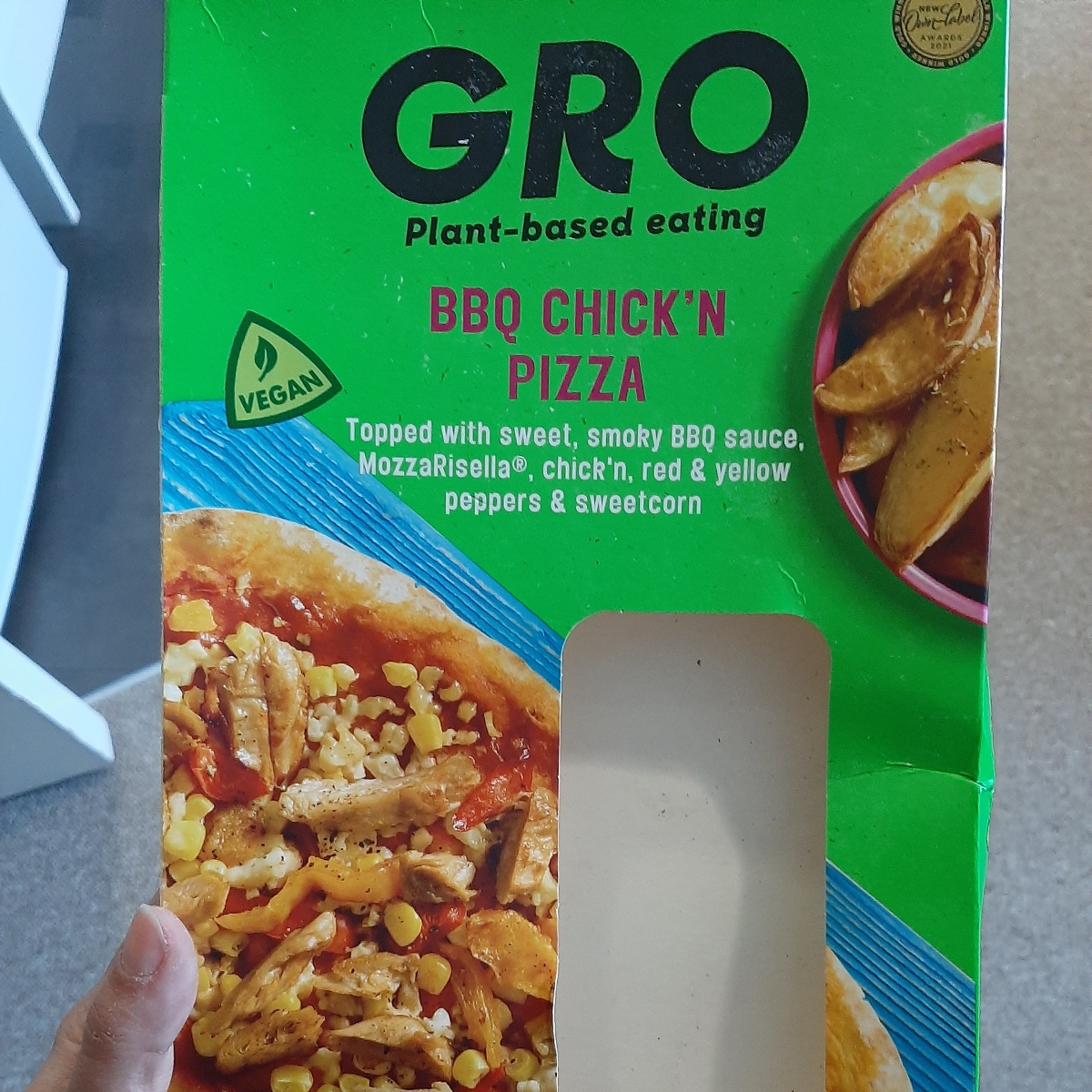 Bbq Chick'n Pizza from GRO Plant-based eating - Vegan Product Reviews ...