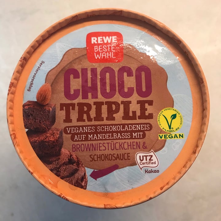 REWE Beste Wahl Choco Triple Eiscreme Review | abillion