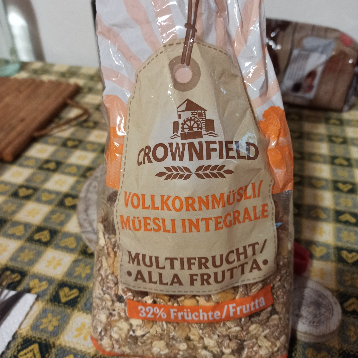 Müesli Integrale Con Frutta Mandorle E Nocciole from Crownfield - Vegan ...