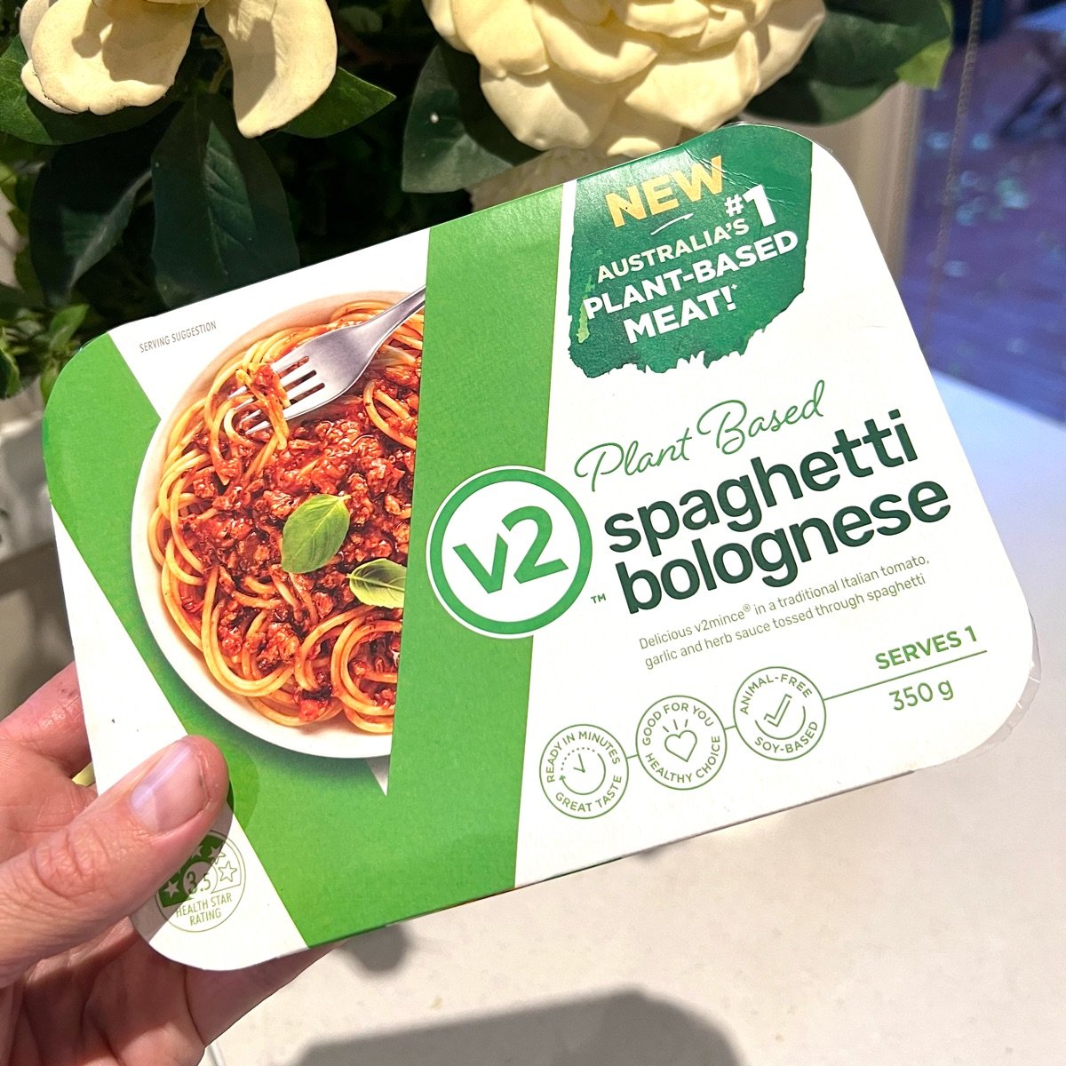 Plant-based Spaghetti Bolognese from V2 Food - Vegan Product Reviews ...