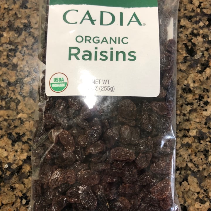 Cadia Organic raisins Review | abillion