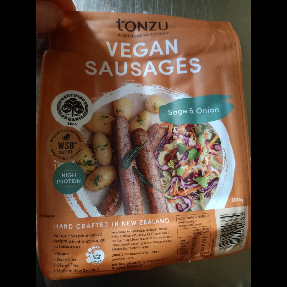Vegan Sausages Sage & Onion from Tonzu - Vegan Product Reviews ...