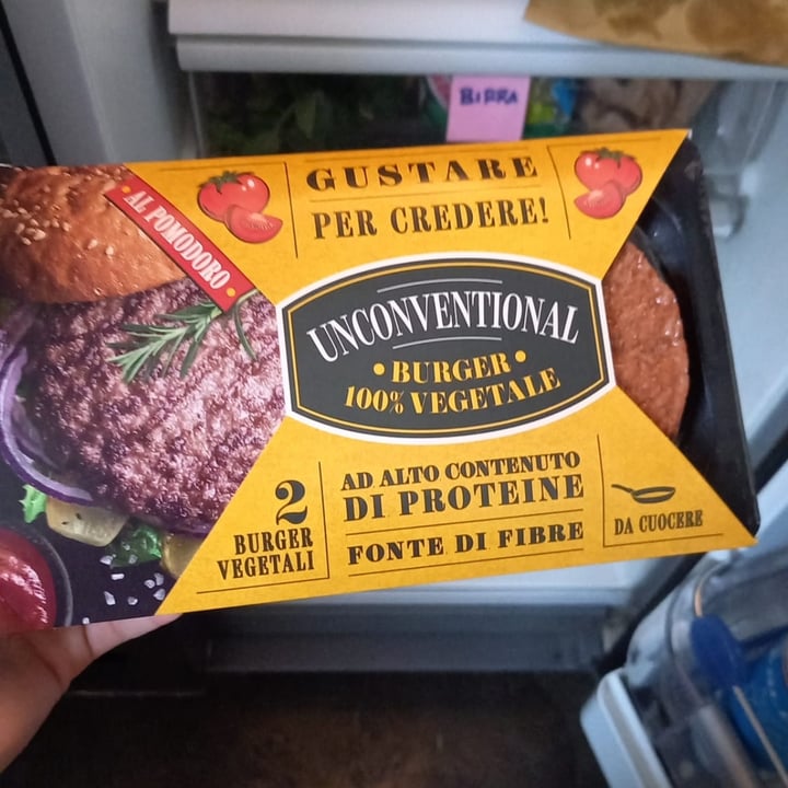 Unconventional Burger Vegetale Al Pomodoro - Tomato Burger Review ...