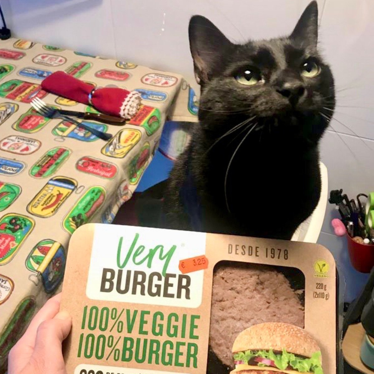 Very Burger from delatierra - Vegan Product Reviews & Ratings | abillion