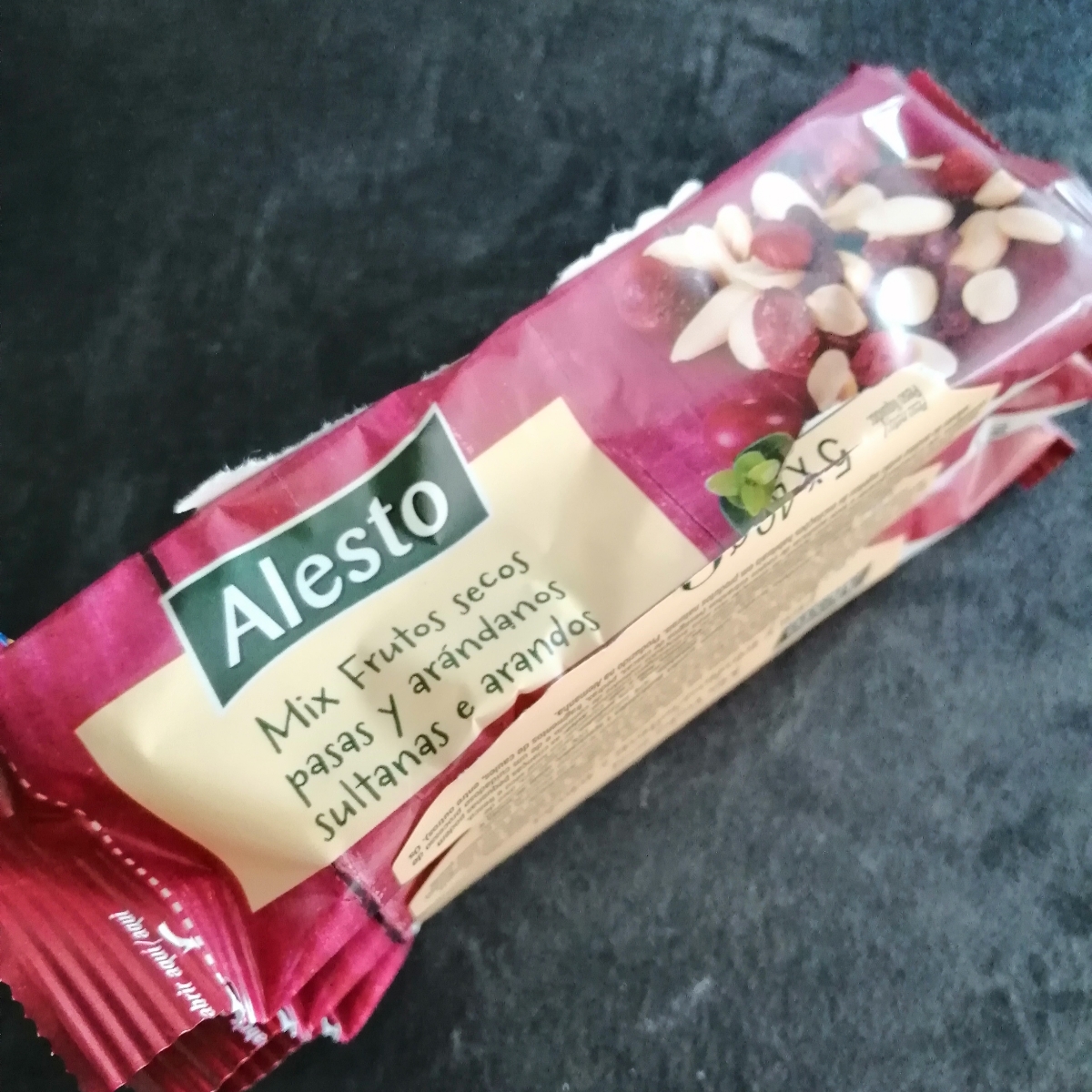 Fruit & Nut Mix with Cranberries from Alesto - Vegan Product Reviews & Ratings | abillion
