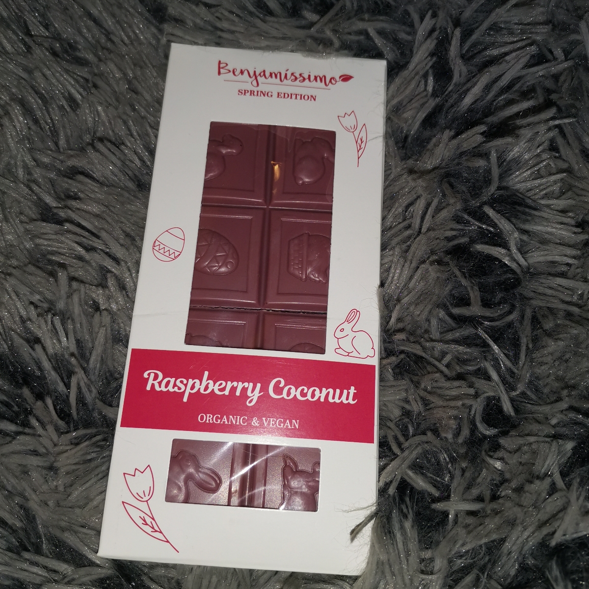 Raspberry coconut chocolate from Benjamissimo - Vegan Product Reviews ...