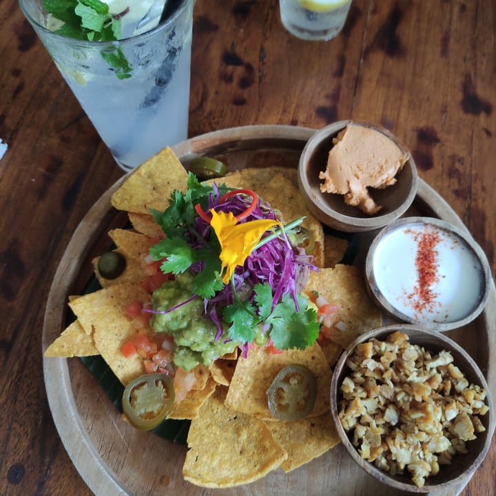 Ingka Restaurant Bali Indonesia Vegan Nachos Review | abillion