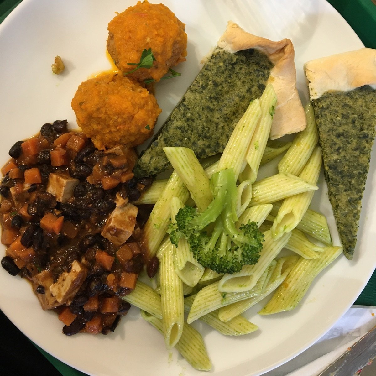 Vegan buffet at daTerra - Mercado, Porto - Vegan Dish Reviews & Ratings ...