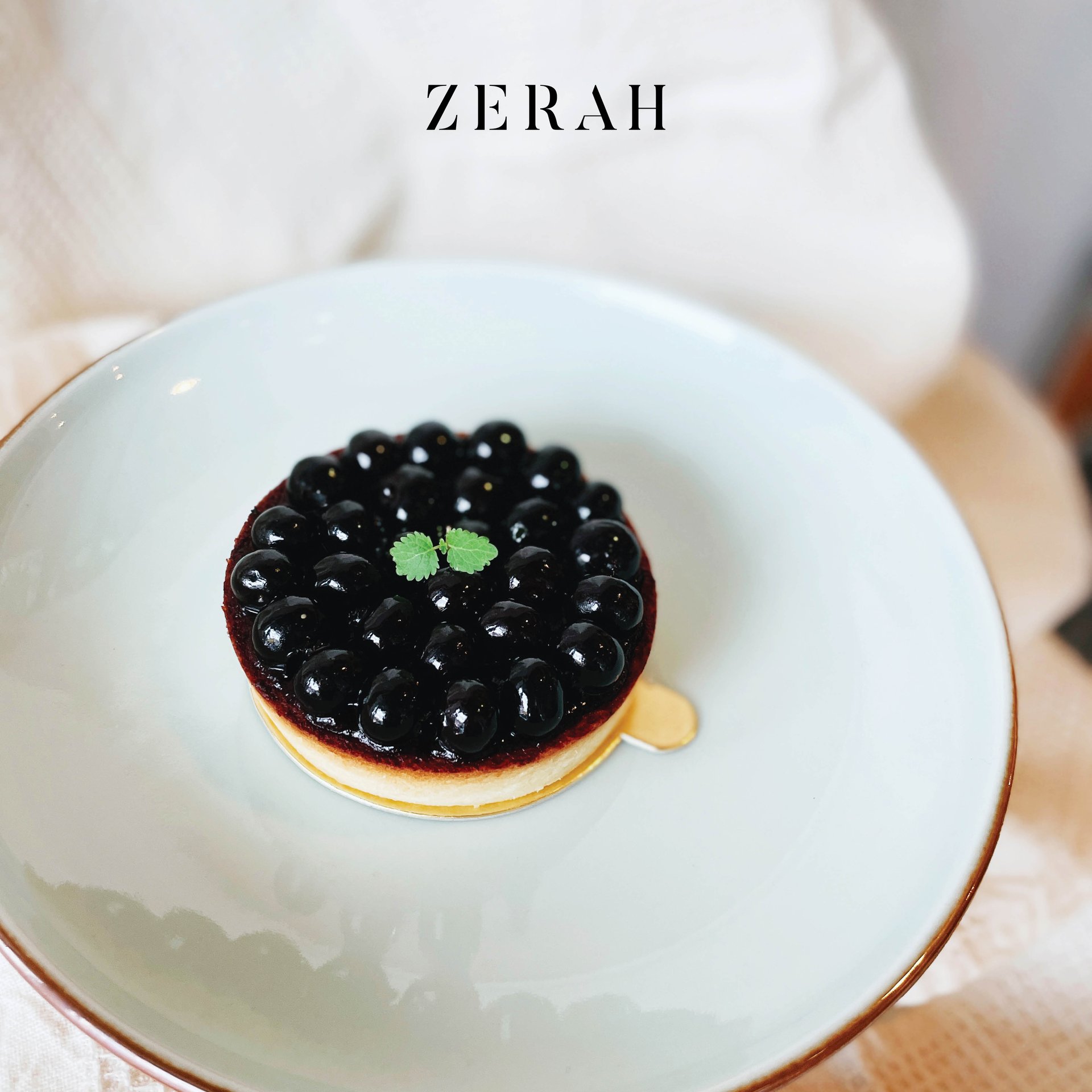 Blueberry Soy Cheeze Tart from Zerah pâtisserie - Vegan Product Reviews ...