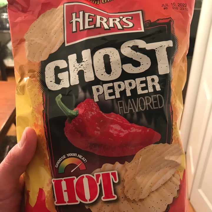 Herr’s Ghost pepper flavored potato chips Review | abillion