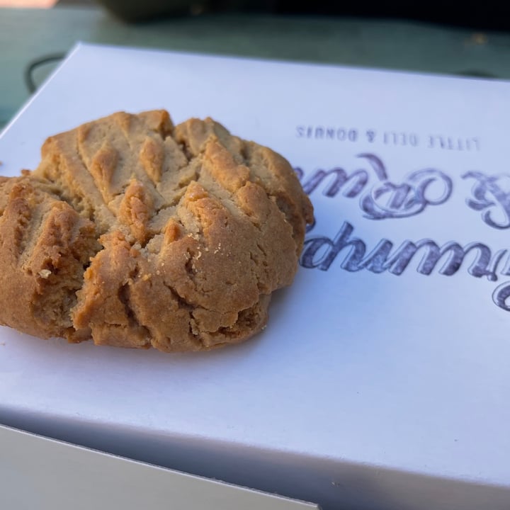Grumpy & Runt | Little Deli & Donuts South Africa Peanut Butter Biscuit ...