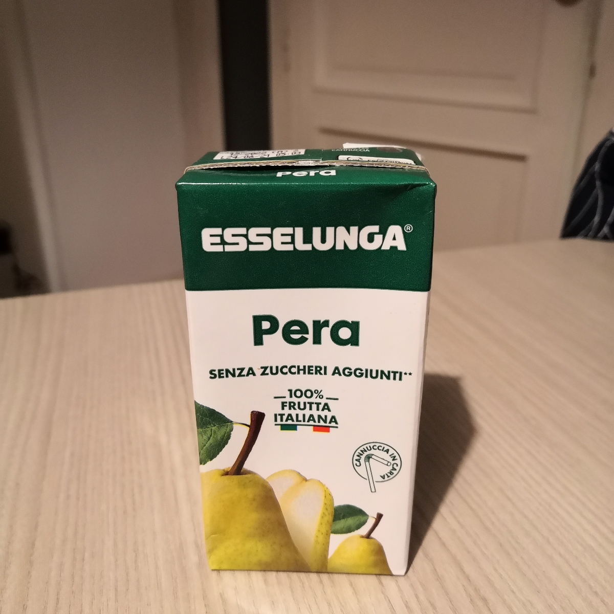 Succo di pera from Esselunga - Vegan Product Reviews & Ratings | abillion