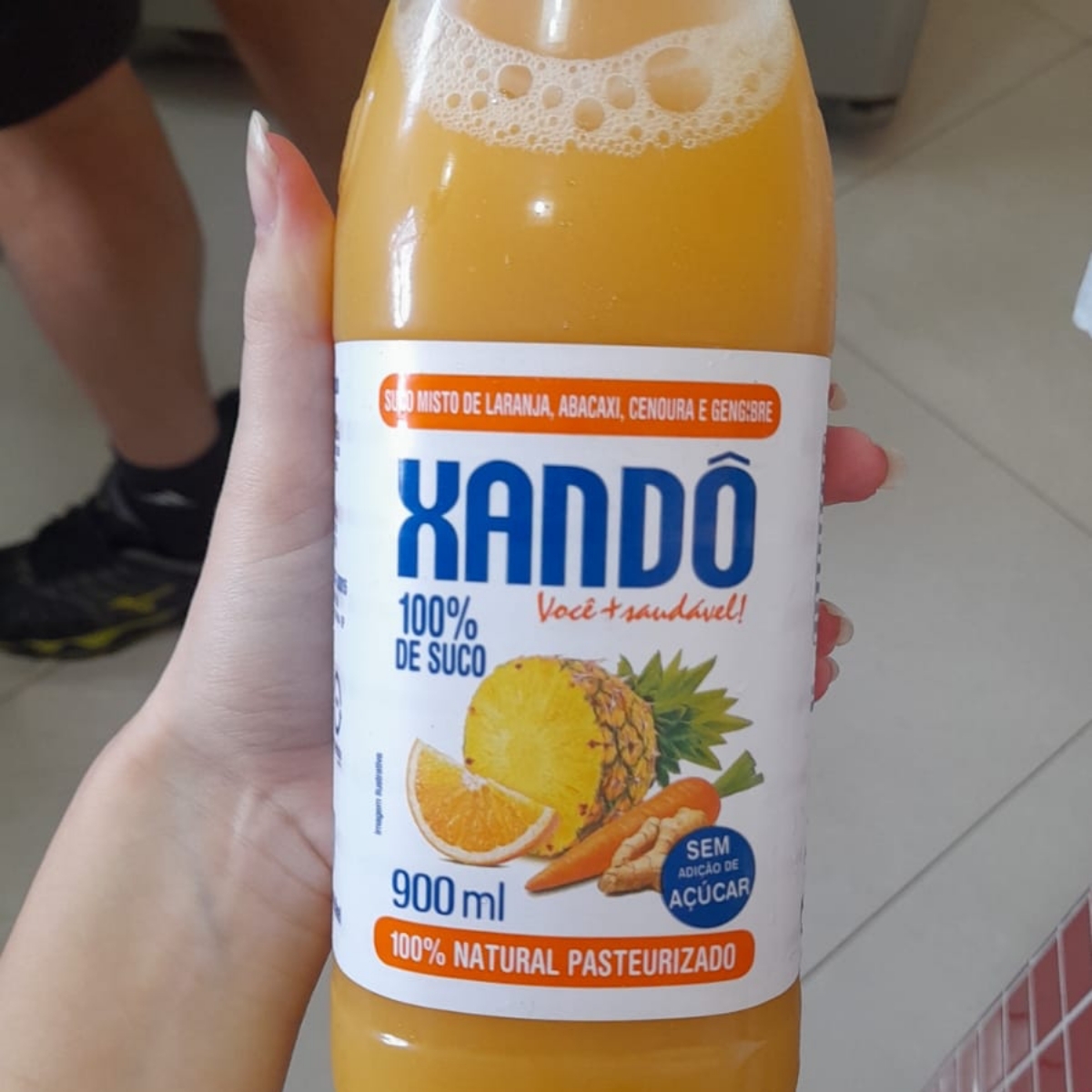 Suco misto de laranja, abacaxi, cenoura e gengibre from Xando - Vegan ...