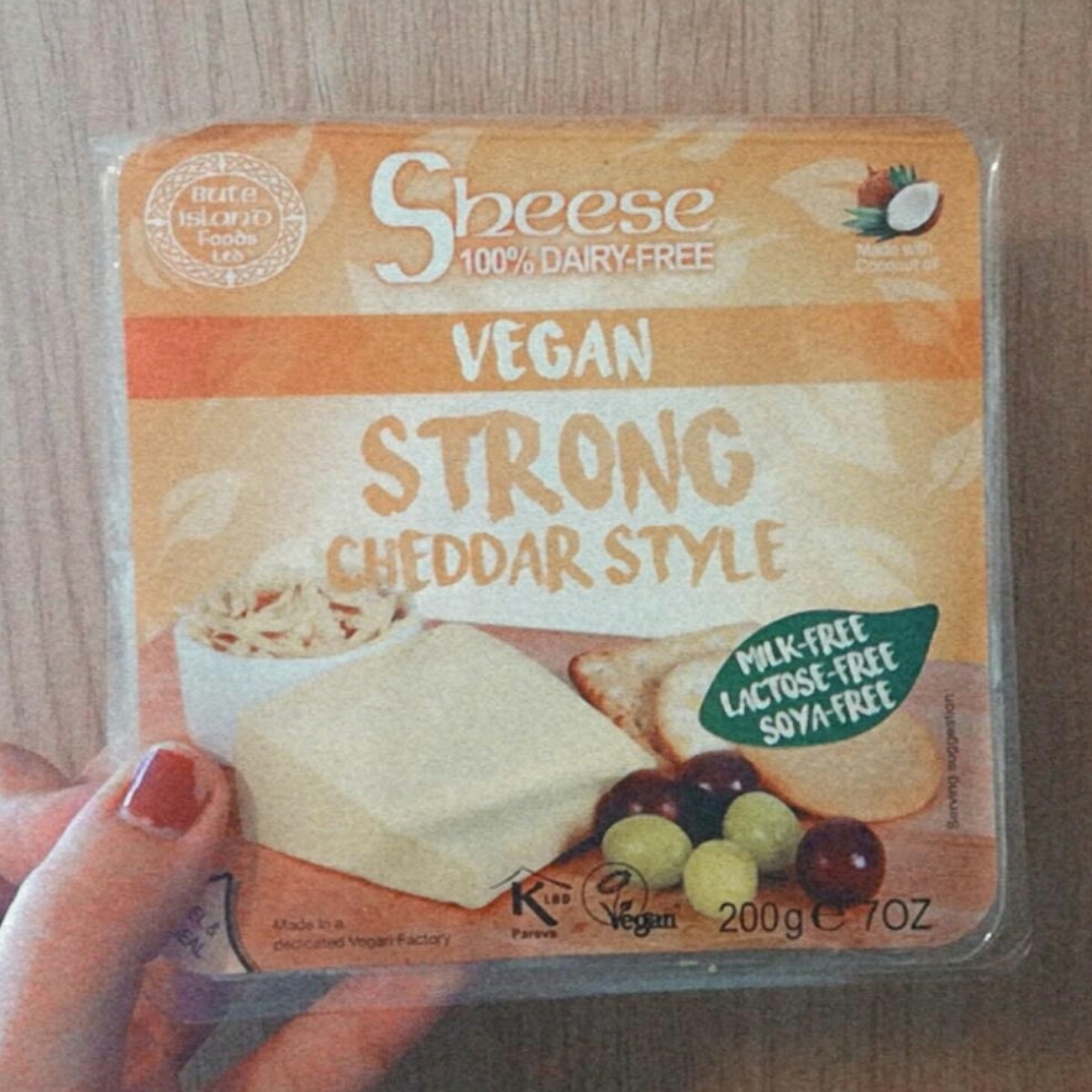 Strong Cheddar Style from Bute Island Foods - Vegan Product Reviews ...