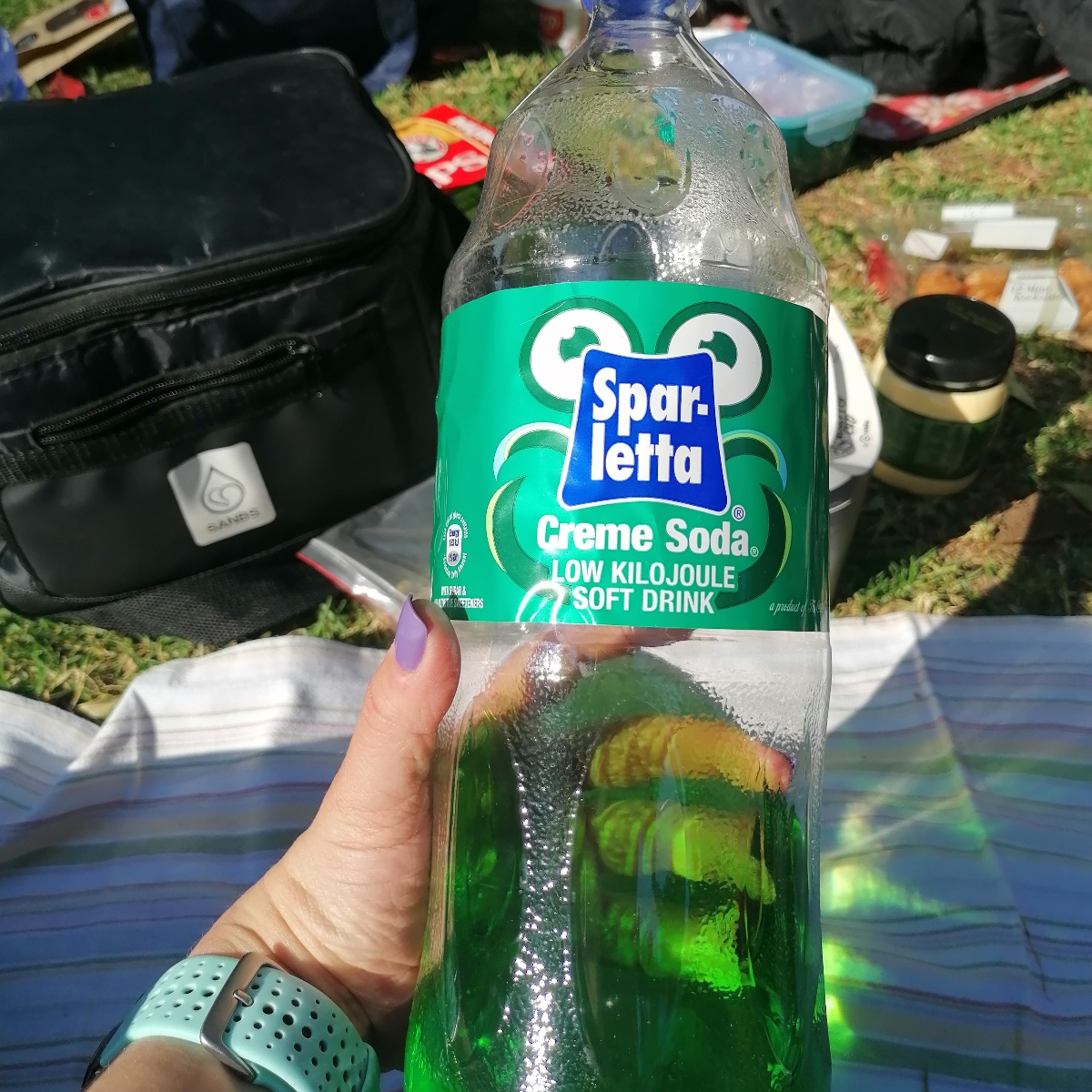 Sparletta - Creme Soda Review | abillion