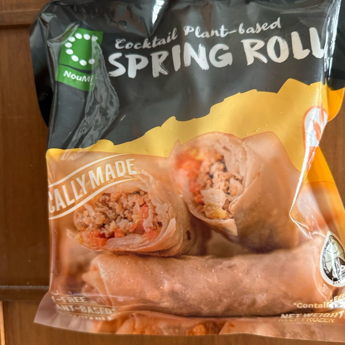 Cocktail Plant-based Spring Roll from NouMi - Vegan Product Reviews ...