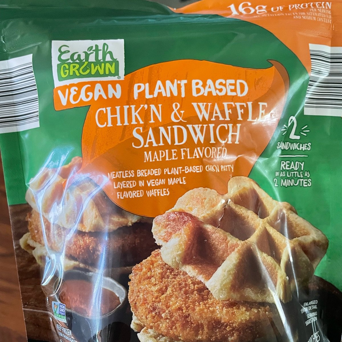 Chik'n and Waffle Sandwich from Earth Grown - Vegan Product Reviews ...