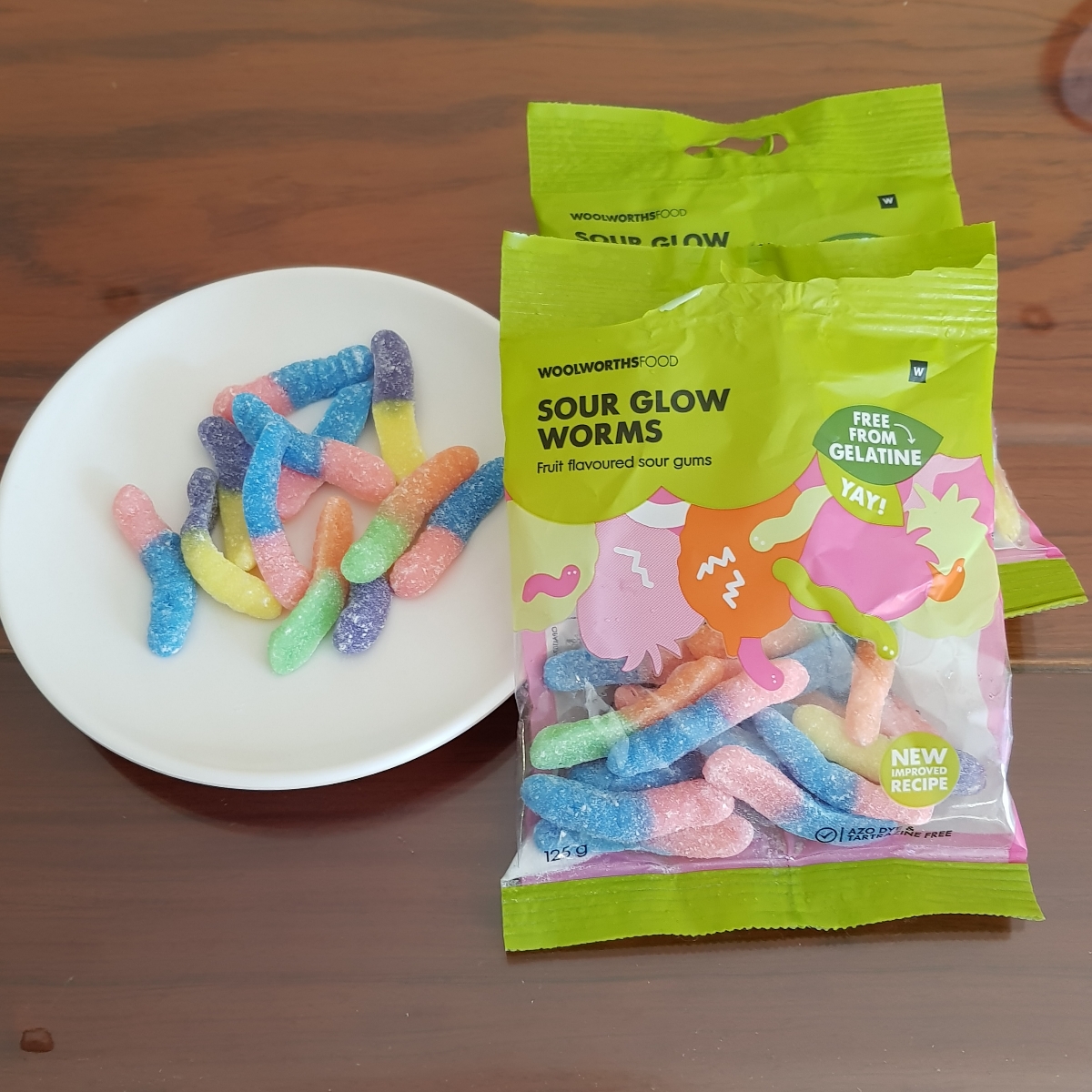 Sour glow worms at Woolworths Food - Review by @karenhsu | abillion
