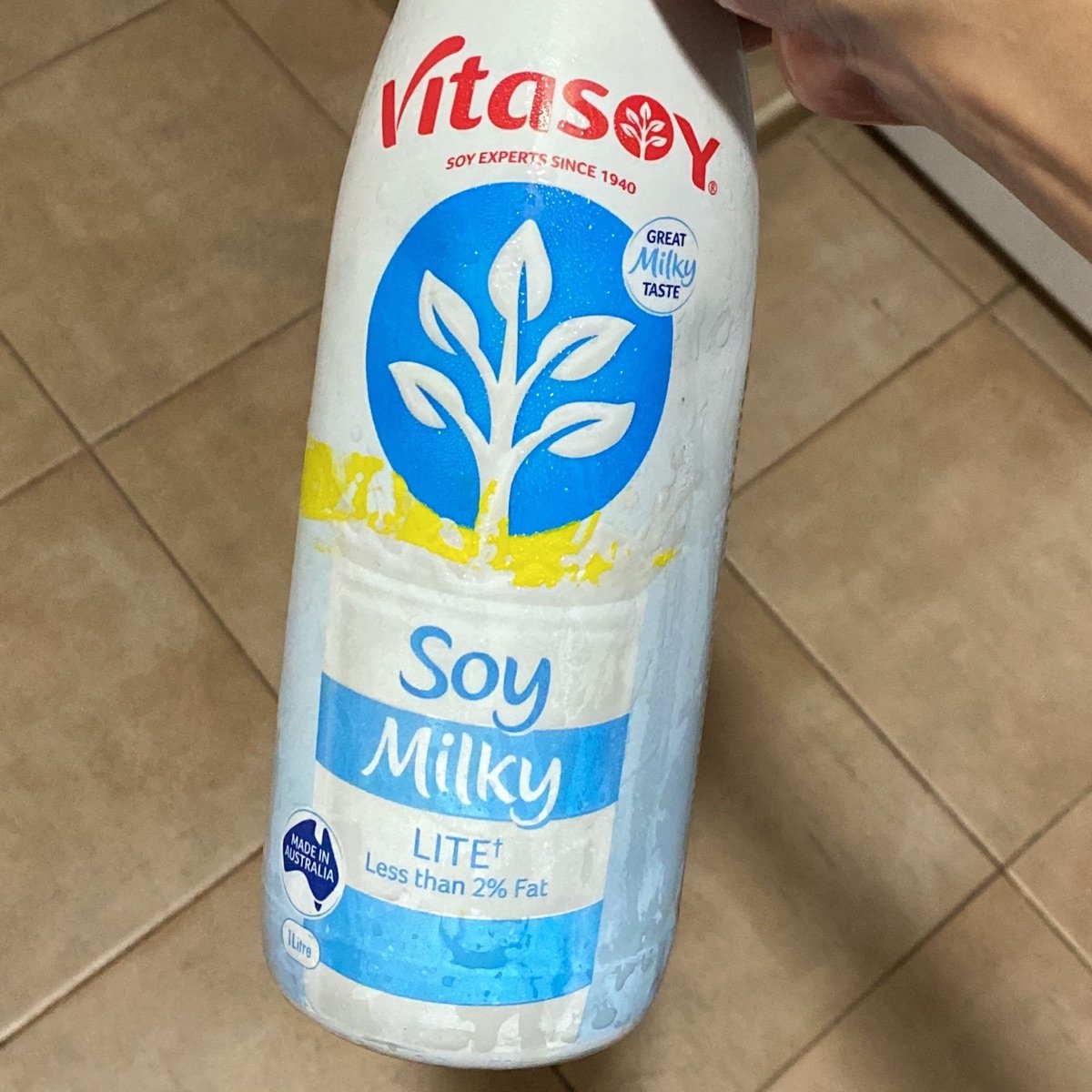 Soy Milky (Lite) from Vitasoy - Vegan Product Reviews & Ratings | abillion