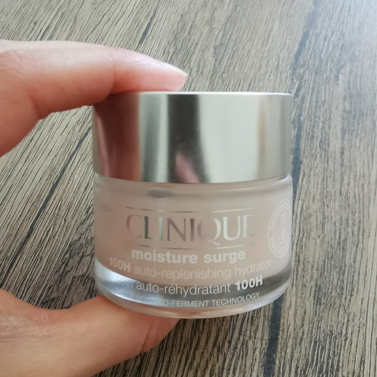Clinique Moisture surge 100 h Reviews | abillion