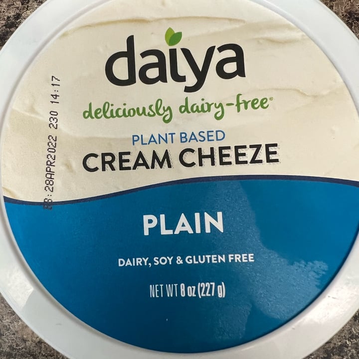 Daiya Plain Cream Cheeze Style Spread Review | abillion