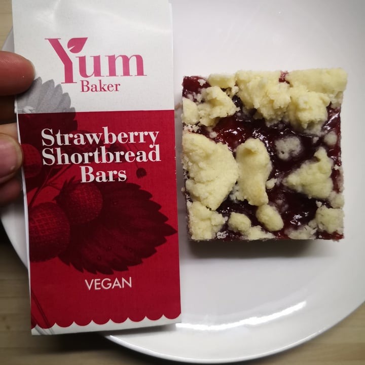 Yum Baker Strawberry Shortbread Bars Review | abillion