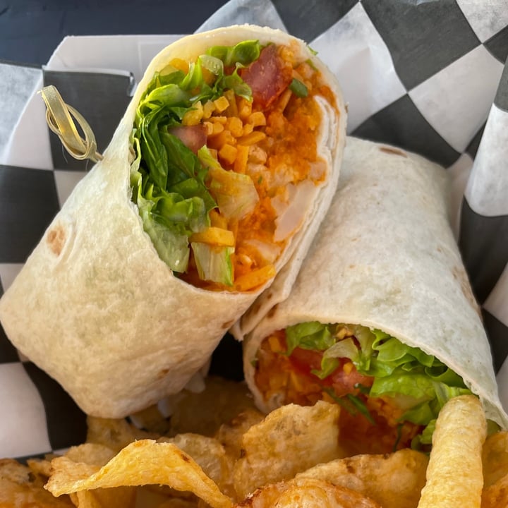 LaOtto Brewing Laotto, United States Buffalo cauliflower wrap Review ...