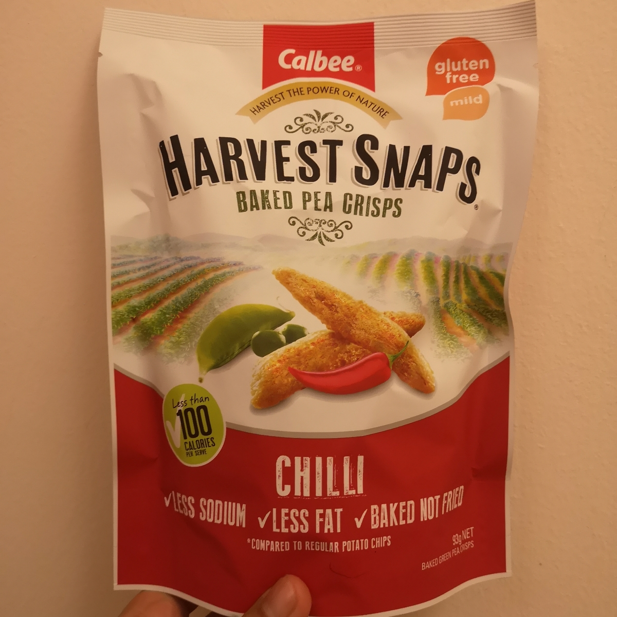 Harvest Snaps Baked Pea Crisps - Chilli Flavour from Calbee - Vegan ...