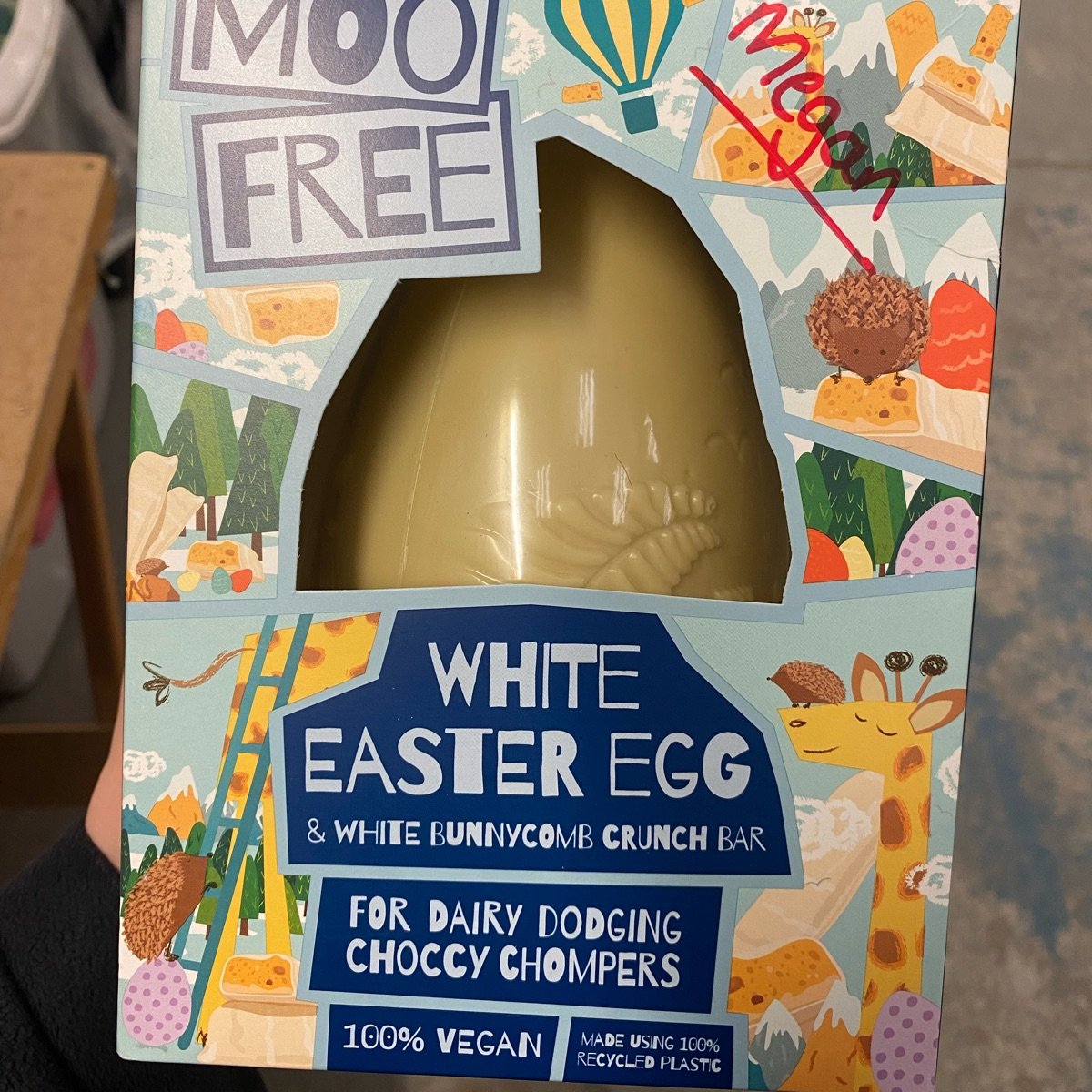 white easter egg from Moo Free - Vegan Product Reviews & Ratings | abillion