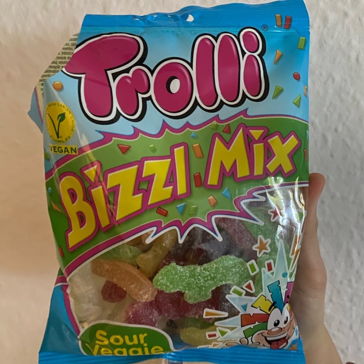Trolli Bizzl mix Review | abillion