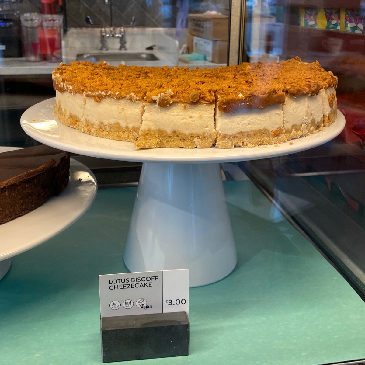 Biscoff Cheesecake from Costa Coffee - Vegan Product Reviews & Ratings ...