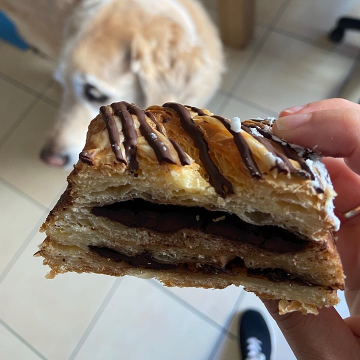 Flour of Life Bakery Helensvale, Australia Chocolate croissant 🥐 Review ...