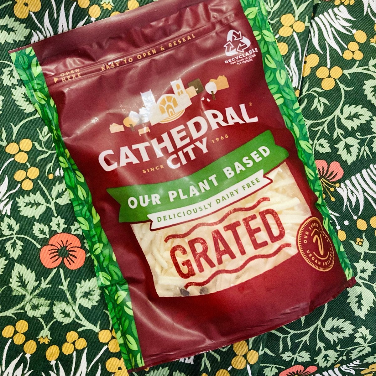 Cathedral City - Grated Plant Based Review | abillion